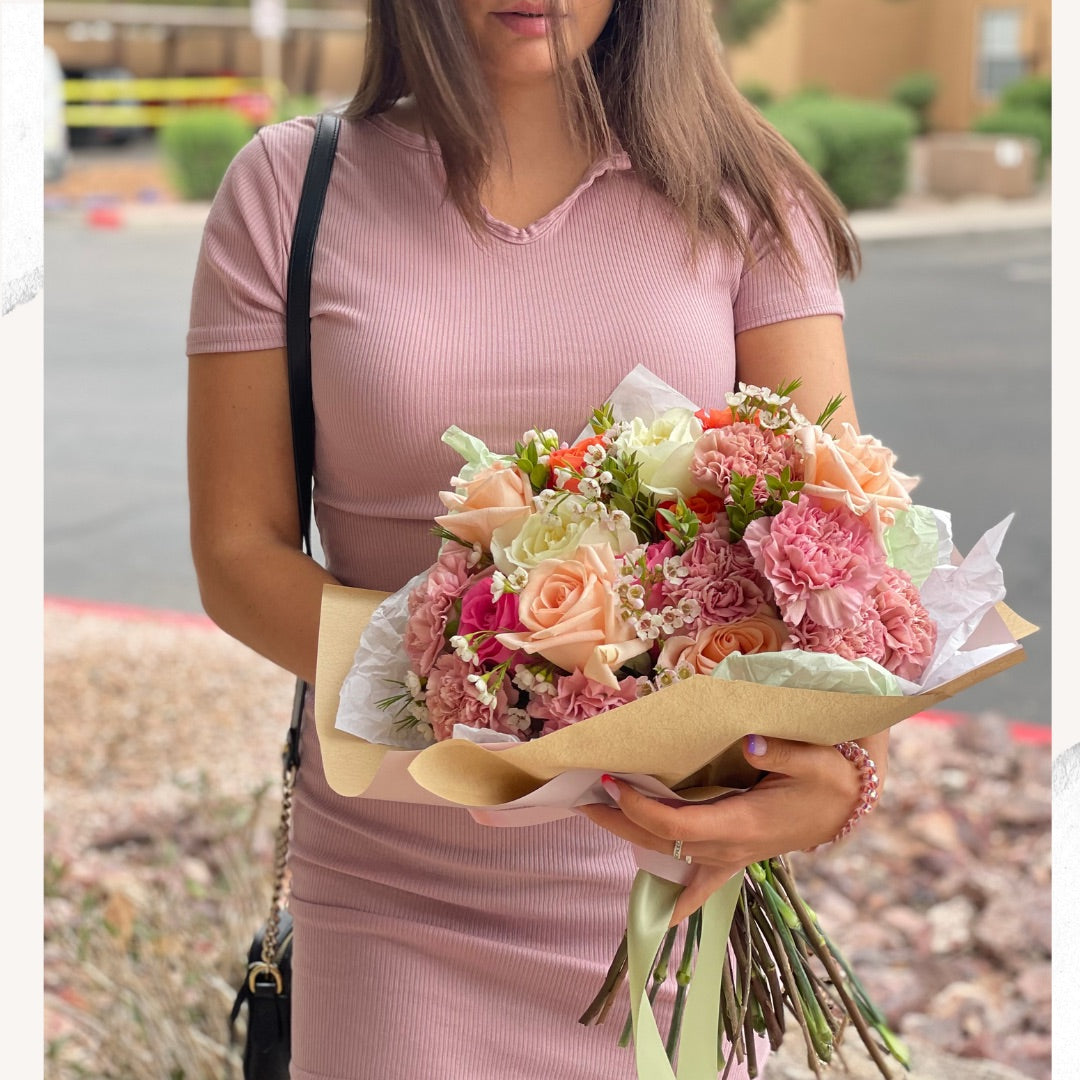 HandTied Bouquets in Рhoenix ≡ Hand Tied Flower Arrangements ...